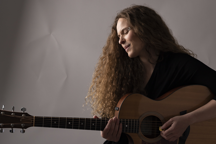 Tara Hack - on The Busking Project