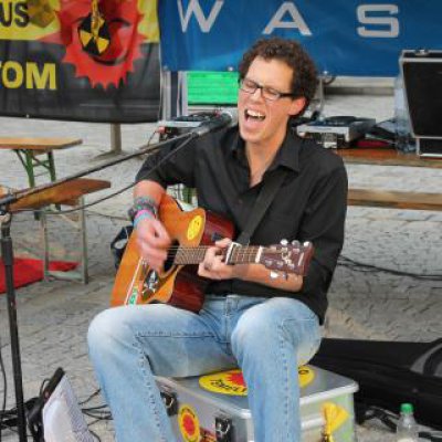 Andrew Ferris - on The Busking Project